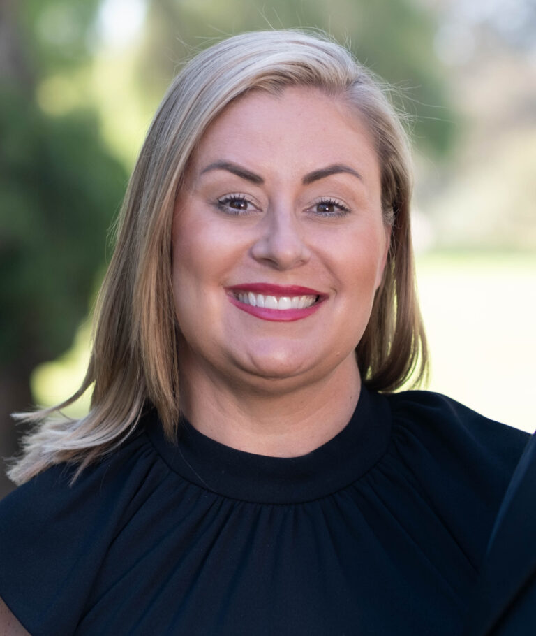 Meet the Candidates – Erika Simmons | The Alpine Sun